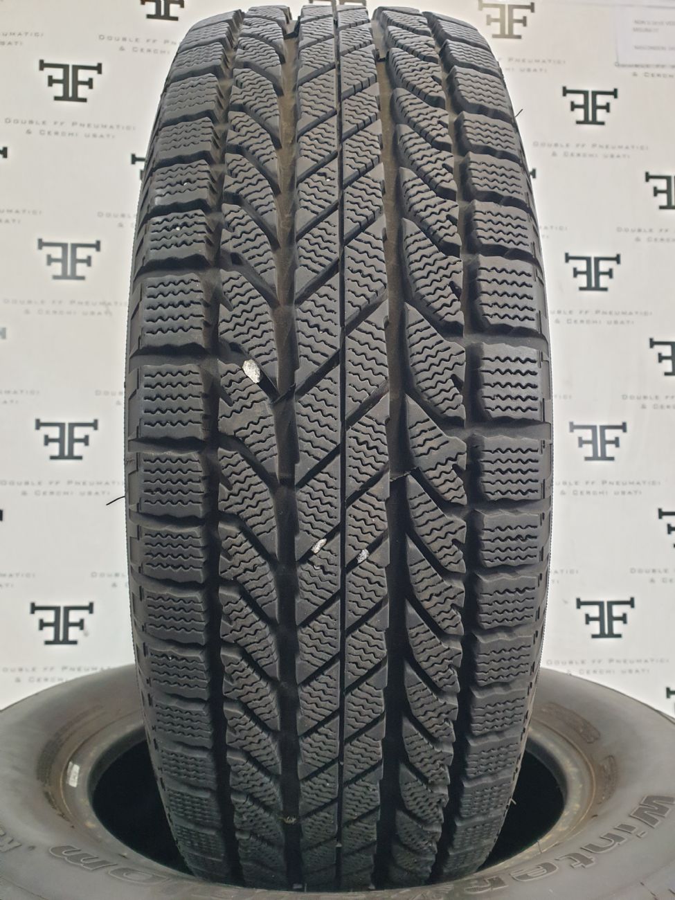 Pneumatici 235 65 R17 108 S BF GOODRICH WINTER SLALOM invernale DEMONTÉ ...